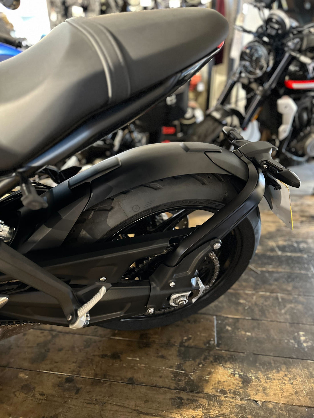 Pyramid Hugger | Matte Black | Triumph Trident 660 2021>Current